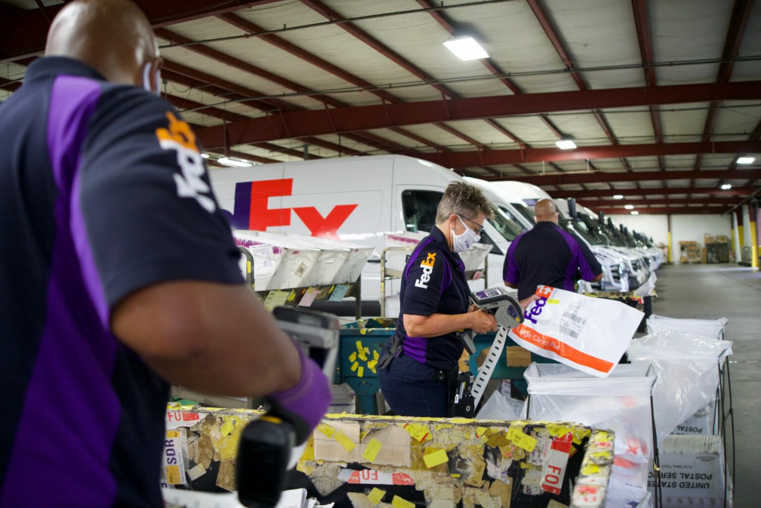 FedEx to Return Tariff Refunds to Shippers After Supreme Court Ruling ...